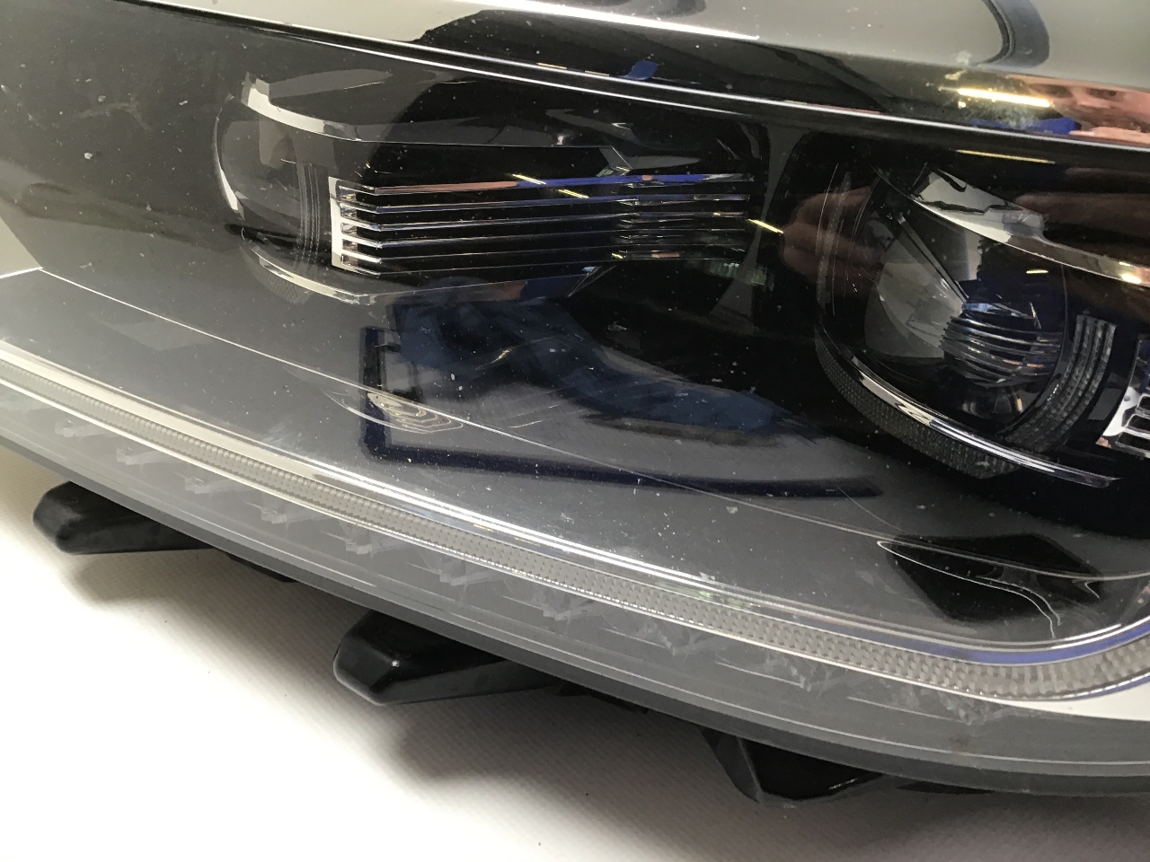 Left headlight VW PASSAT Variant (3G5, CB5) 2.0 TDI 4motion VW ...