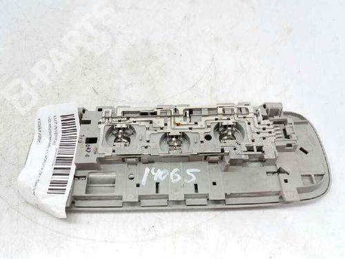 Luz interior VW GOLF V (1K1) 1.6 FSI 7421810 | B-Parts