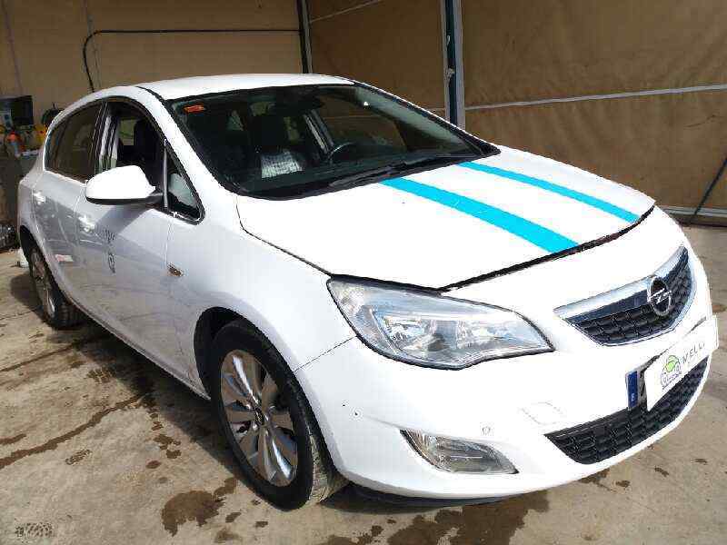 Radiator fan OPEL ASTRA J (P10) 2.0 CDTI (68) 13250331 | B-Parts