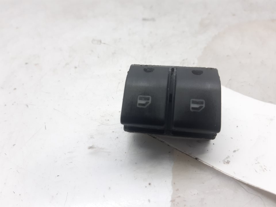 Left front window switch VW POLO (9N_) 1.9 SDI 7214352 | B-Parts