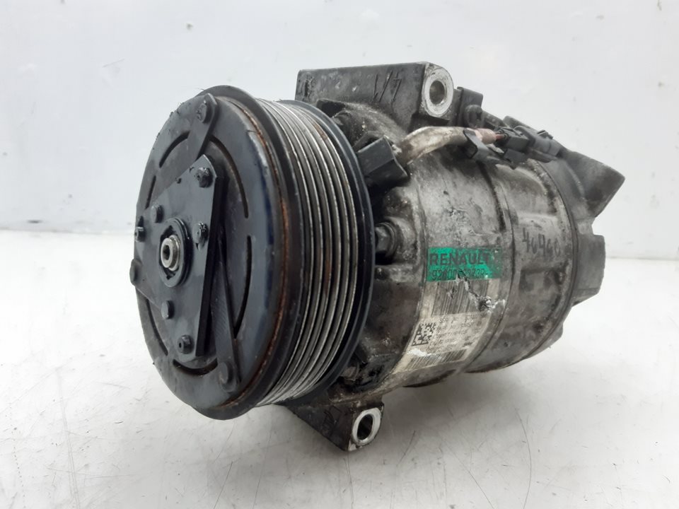 AC compressor RENAULT TRAFIC III Van (FG_) 7555953 | B-Parts