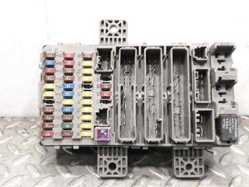 Fuse box HONDA CIVIC VIII Hatchback (FN, FK) 2.2 CTDi (FK3) 11221672 ...