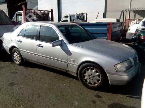 Front bumper reinforcement MERCEDES-BENZ C-CLASS (W202) C 250 D (202. ...