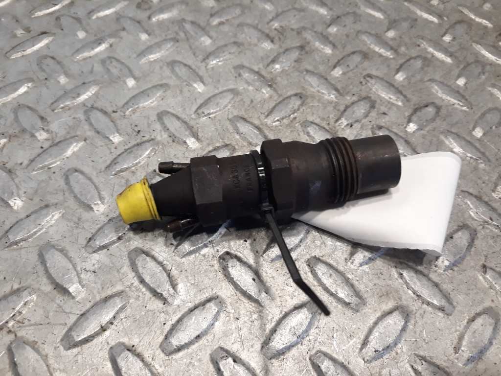 Injector VW TRANSPORTER T4 Van (70A, 70H, 7DA, 7DH) 6467314 | B-Parts