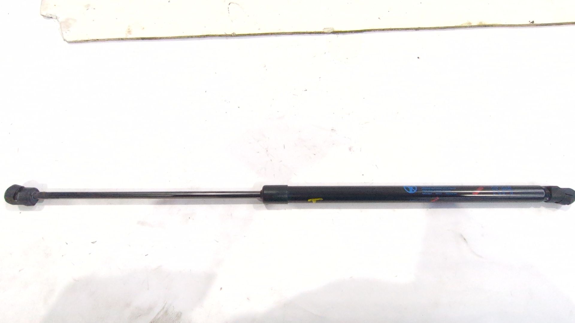 Hood lift support HYUNDAI BAYON (BC3) 1.2 MPI 25850254 | B-Parts