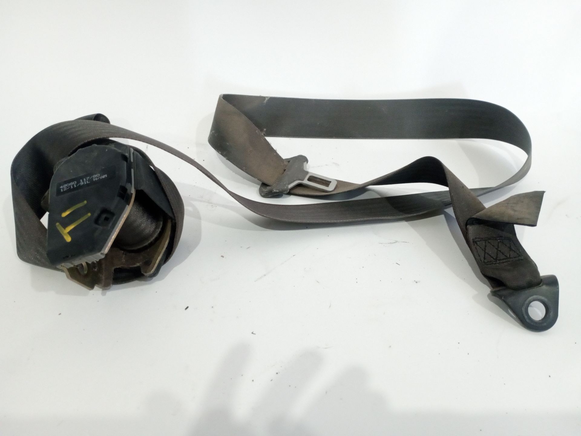 Rear left seatbelt LAND ROVER RANGE ROVER I 2.5 TD 4x4 19631447 | B-Parts
