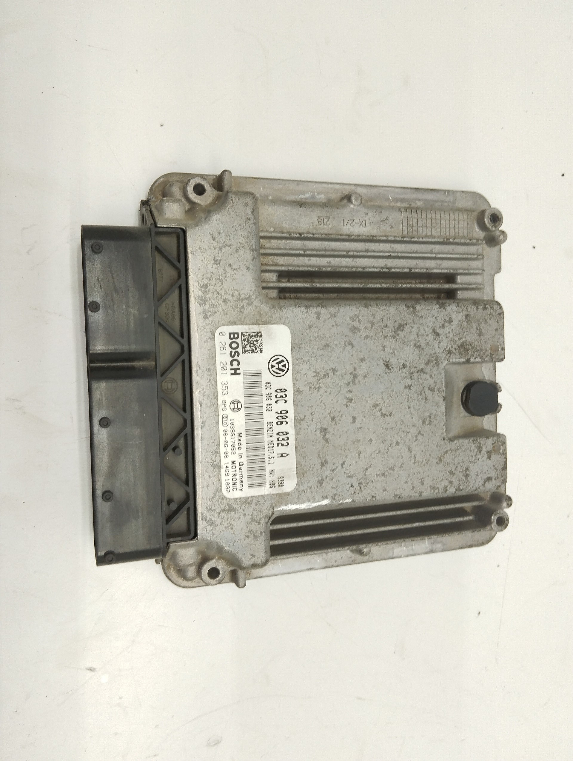 Engine control unit (ECU) VW GOLF V (1K1) 18971683 | B-Parts