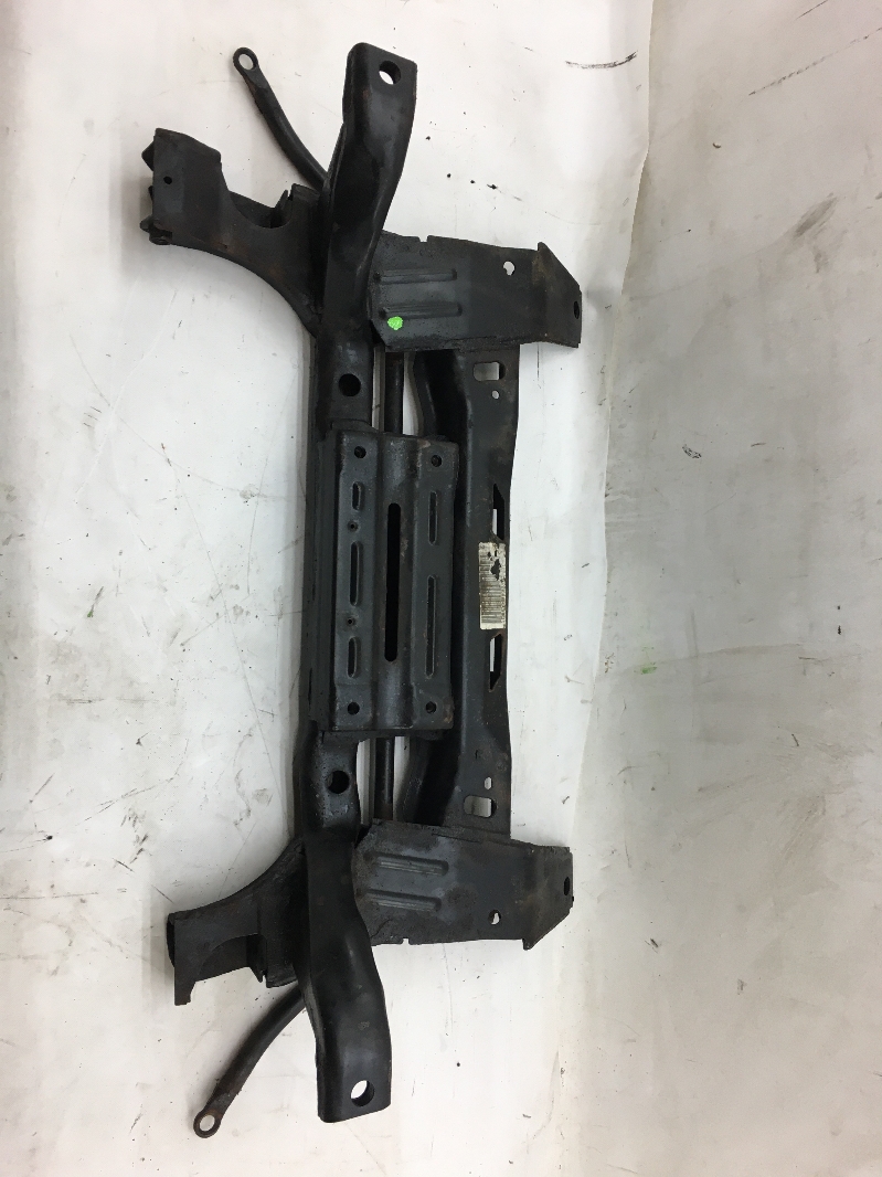 Subframe CHRYSLER PT CRUISER (PT_) 2.0 7864569 | B-Parts