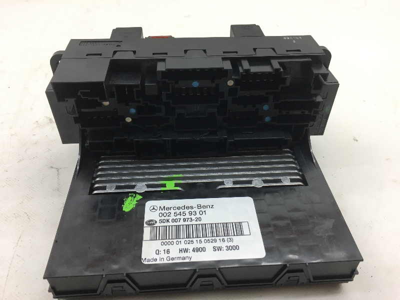 Fuse box MERCEDES-BENZ C-CLASS (W203) C 180 (203.035) MERCEDES-BENZ ...
