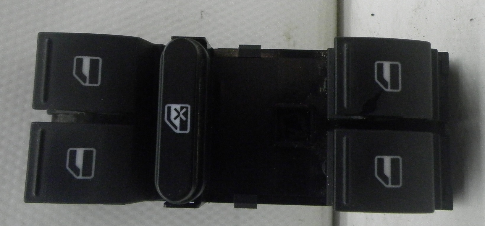 Switch VW GOLF V (1K1) 1.9 TDI 5386504 | B-Parts