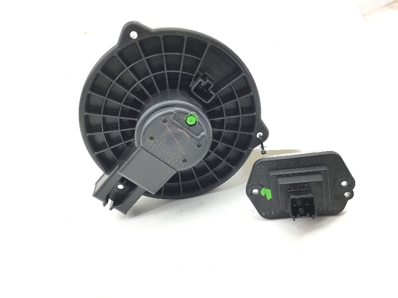 Heater blower motor MAZDA 6 Station Wagon (GY) 2.0 DI (GY19) 7967256 ...