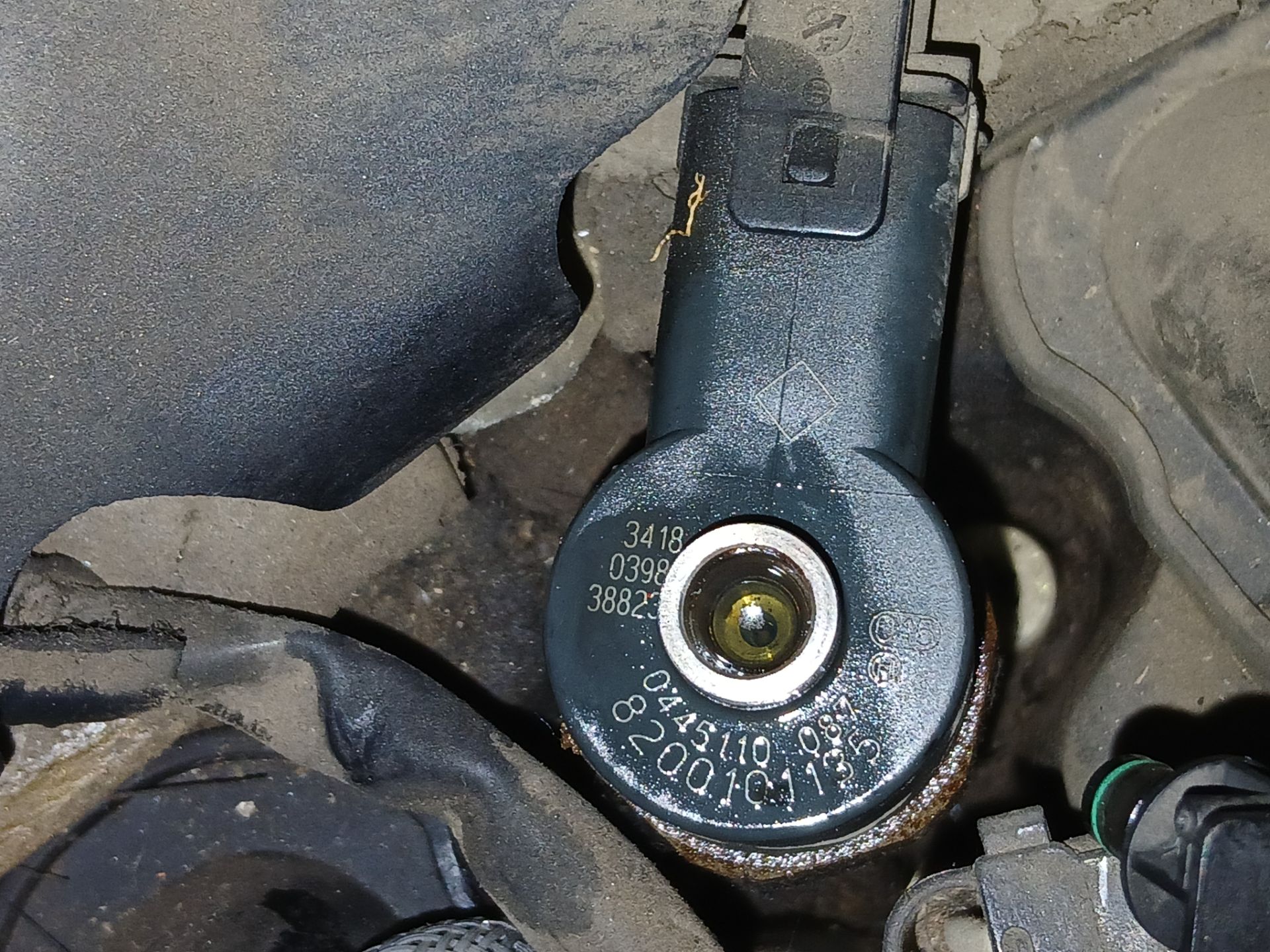 Injector RENAULT TRAFIC II Bus (JL) 2.5 dCi 135 (JL0D) 23278428 | B-Parts