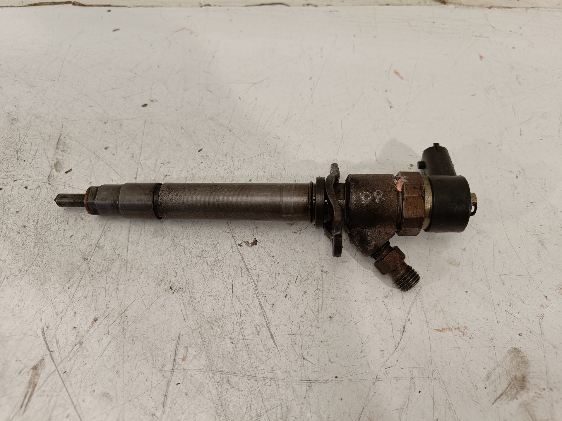 Injector VOLVO S60 I (384) D5 10231893 | B-Parts