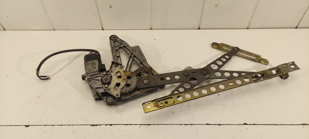 Front right window mechanism MERCEDES-BENZ 123 Saloon (W123) 300 D (123 ...