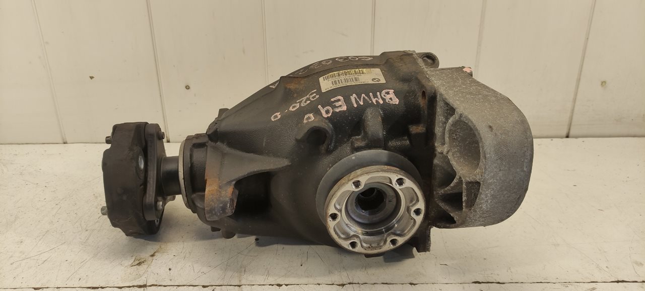 Rear differential BMW 3 (E90) 320 d 10000257 | B-Parts