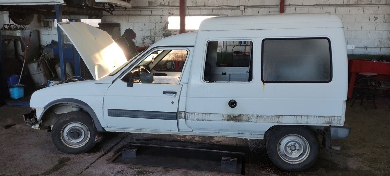 Comutador CITROËN C15 Box Body/MPV (VD_) 9138315 | B-Parts