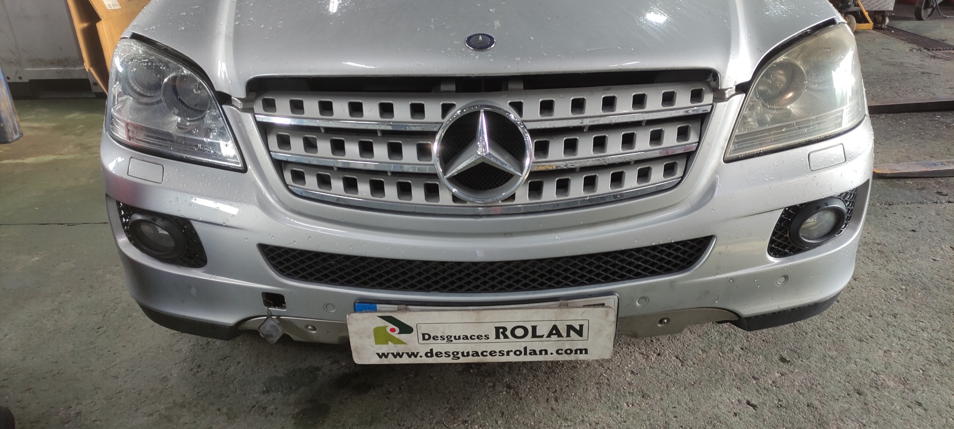 Front bumper MERCEDES-BENZ M-CLASS (W164) ML 320 CDI 4-matic (164.122 ...