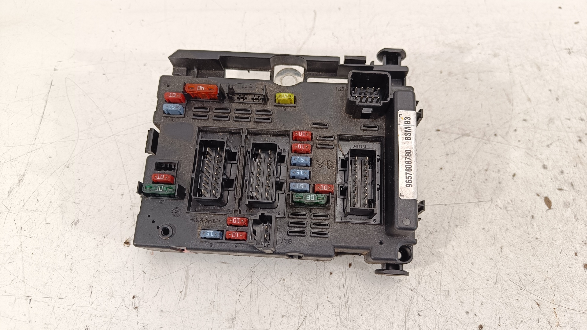 Fuse box PEUGEOT 206+ (2L_, 2M_) 1.4 HDi eco 70 10771882 | B-Parts