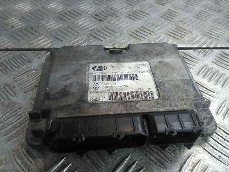 Engine control unit (ECU) RENAULT TRAFIC II Bus (JL) 2.5 dCi 115 ...