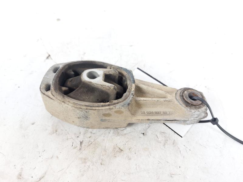 Gearbox mount CITROËN 2 CV 4 19937873 | B-Parts