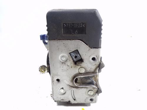 Front left lock RENAULT TRAFIC II Van (FL) 1.9 dCi 100 (FL0C) 7302188 ...