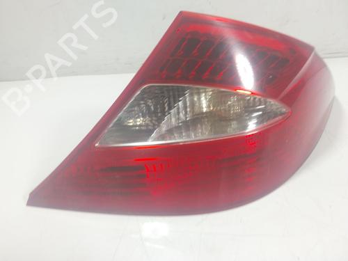 Feu arrière droit MERCEDES-BENZ CLS (C219) CLS 350 (219.357) 5231641 ...