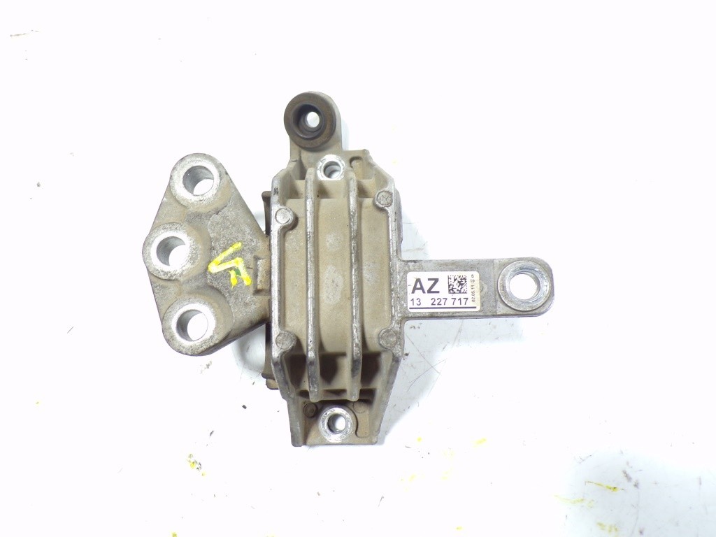 Engine mount OPEL INSIGNIA A (G09) 2.0 CDTI (68) 9662779 | B-Parts