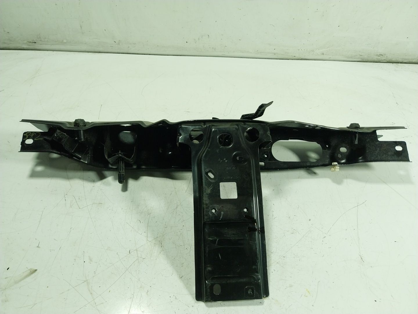 Front bumper reinforcement DACIA SANDERO III 17909525 | B-Parts