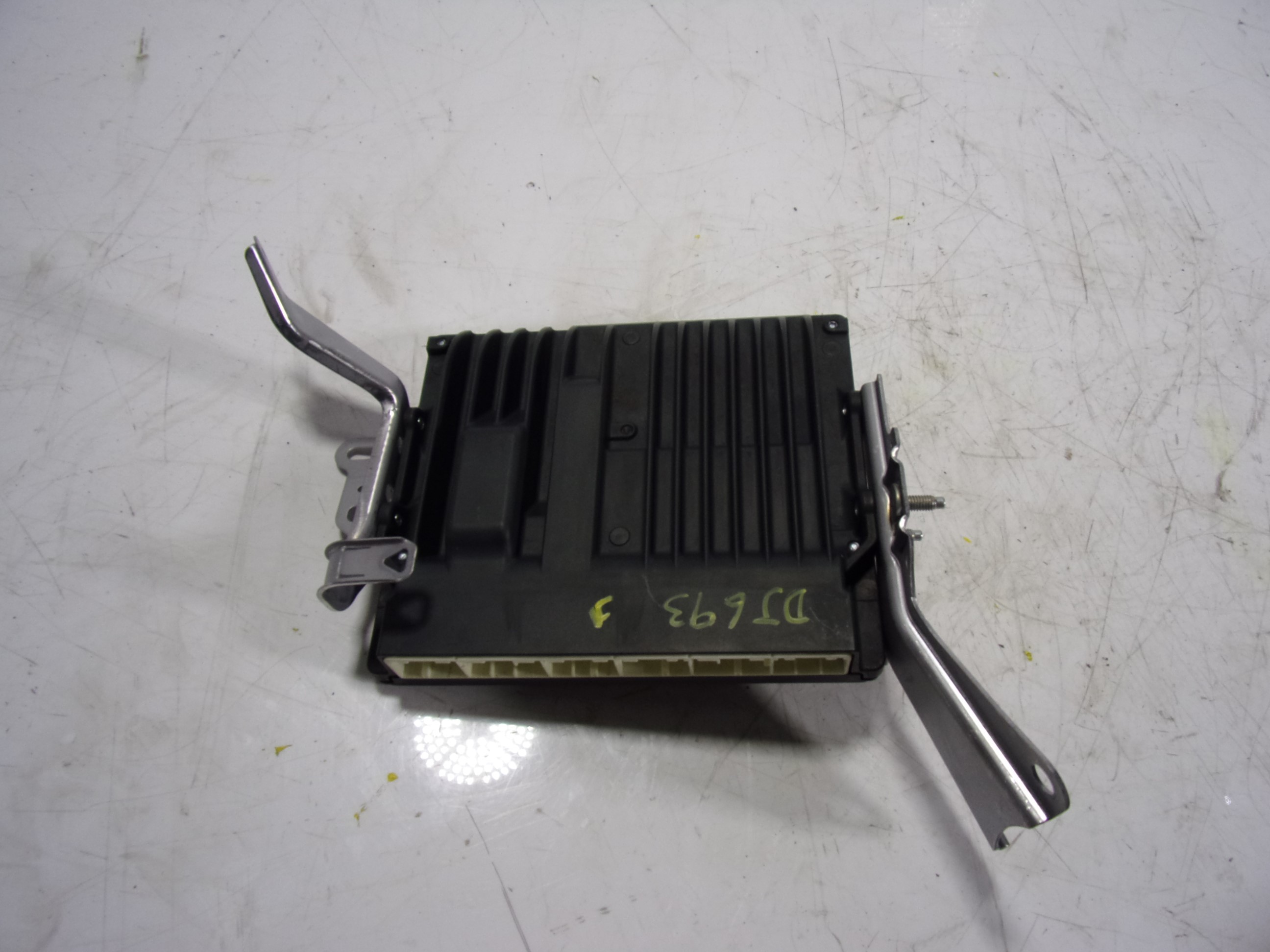 Engine control unit (ECU) TOYOTA HILUX VI Pickup (_N1_) 10523491 | B-Parts