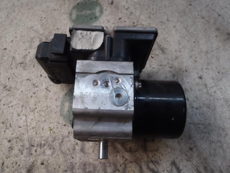 ABS pump LANCIA YPSILON (843_) 1.2 (843.AXA1A) 3825854 | B-Parts