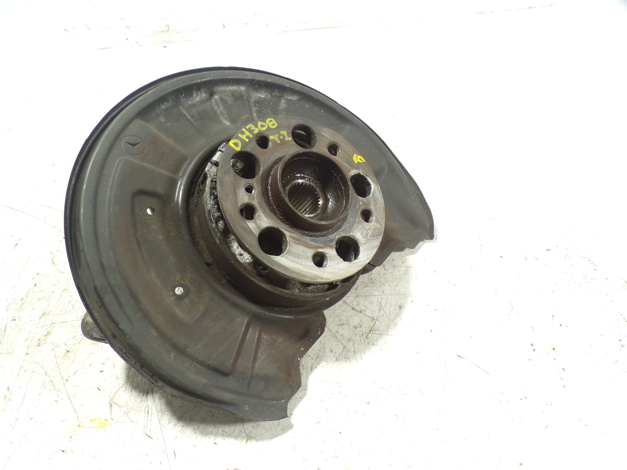 Left rear steering knuckle MERCEDES-BENZ C-CLASS (W204) C 220 CDI (204. ...