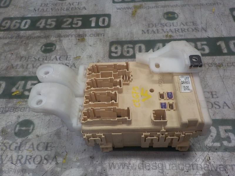 Fuse box TOYOTA AURIS (_E18_) 1.8 Hybrid (ZWE186_) 3863311 | B-Parts