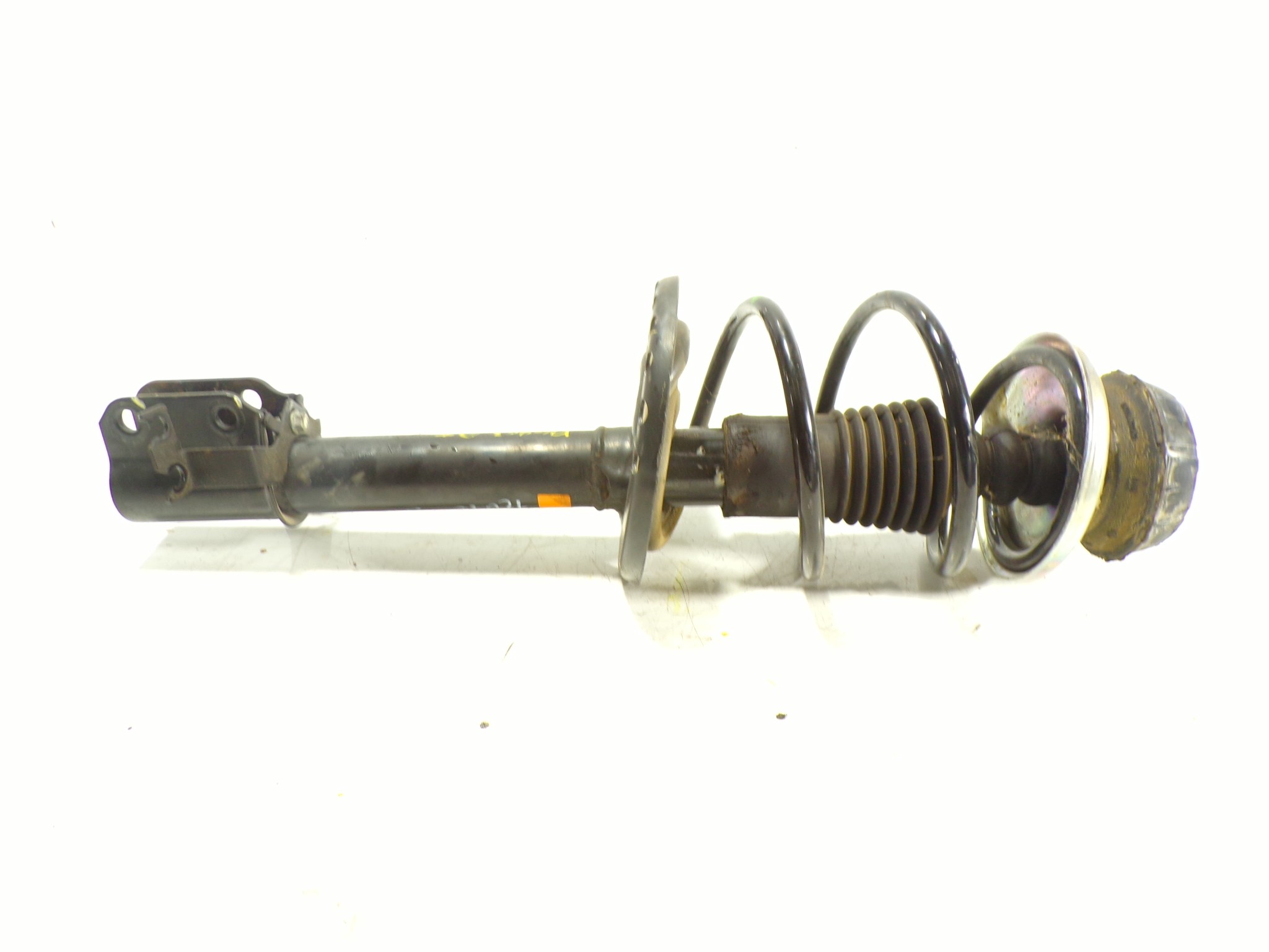Left front shock absorber DACIA SANDERO II TCe 90 (B8M1, B8MA) 7673274 ...