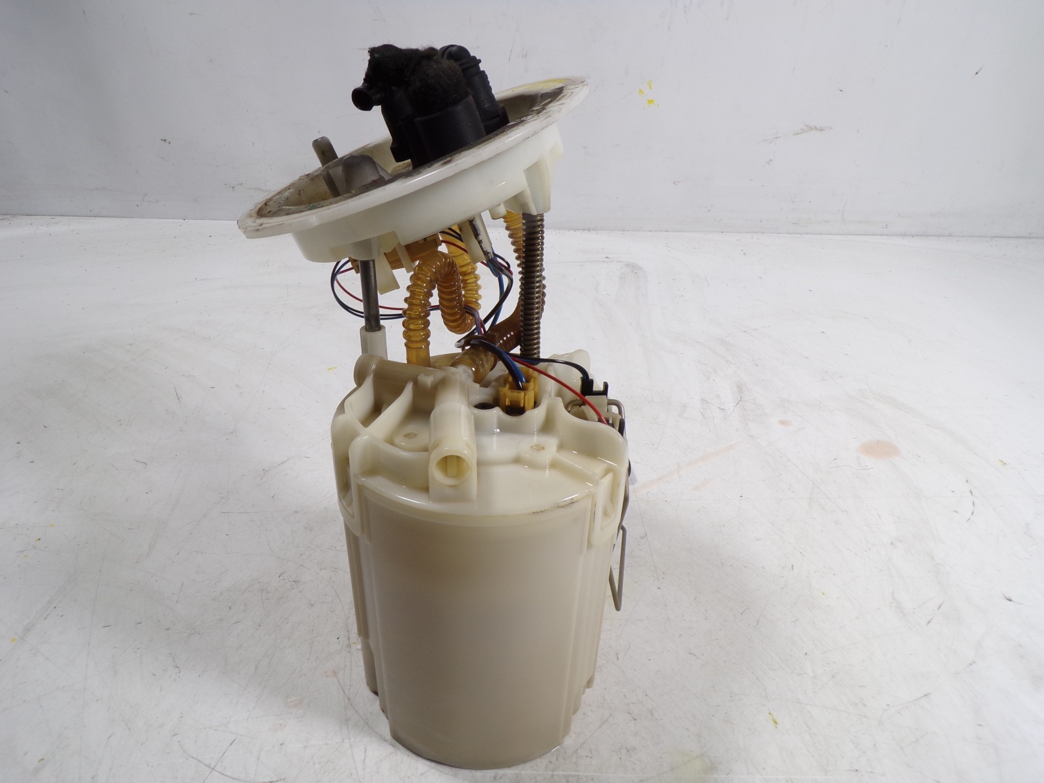 Fuel pump AUDI A4 B8 (8K2) 2.7 TDI 7566528 | B-Parts