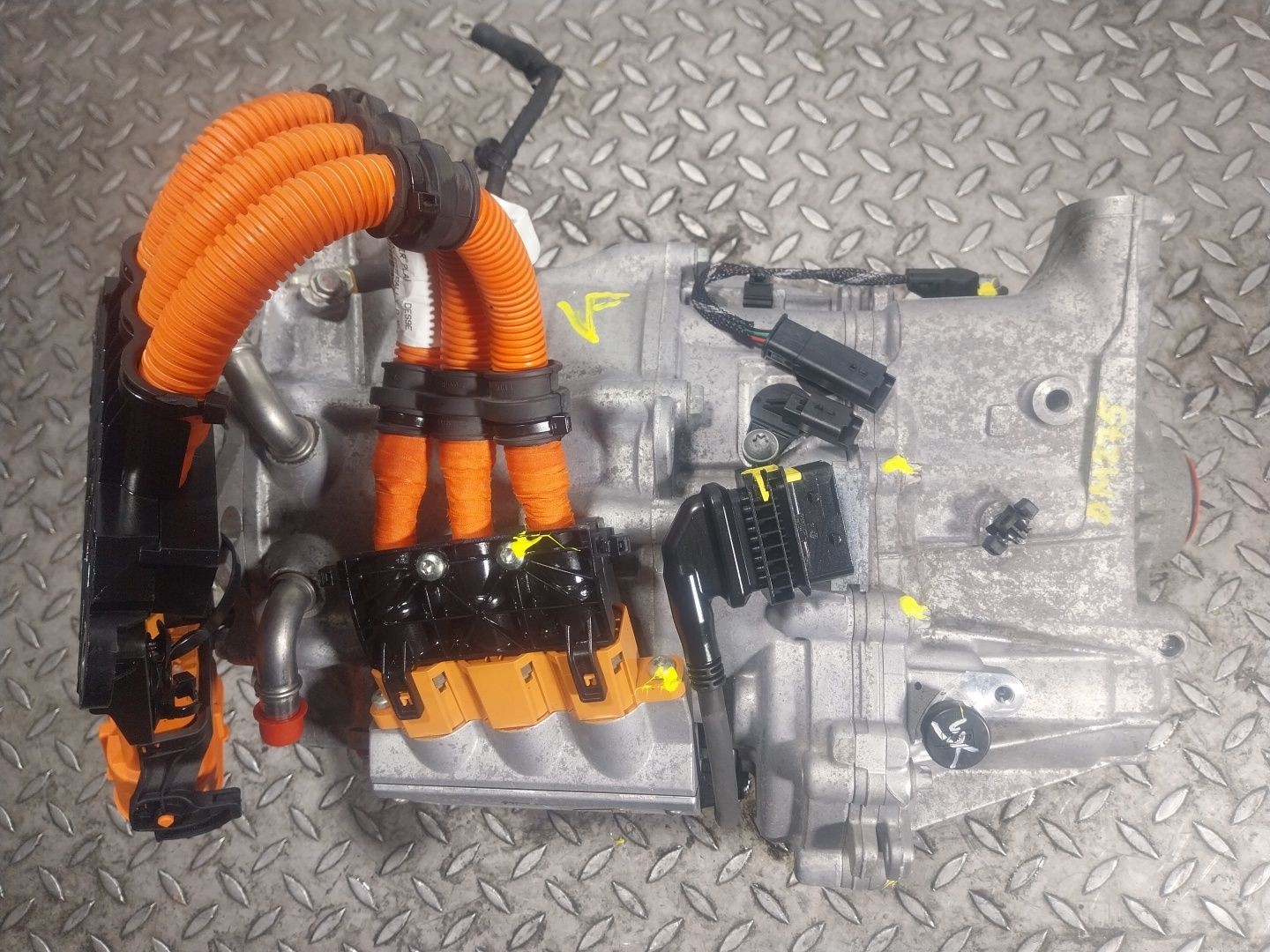 Rear differential VOLVO XC90 II (256) T8 Hybrid AWD 16665205 | B-Parts