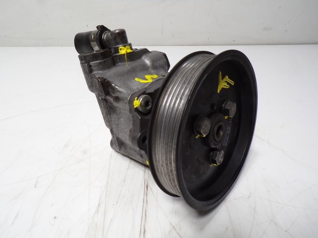 Steering pump BMW X3 (E83) xDrive 20 d 11190986 | B-Parts