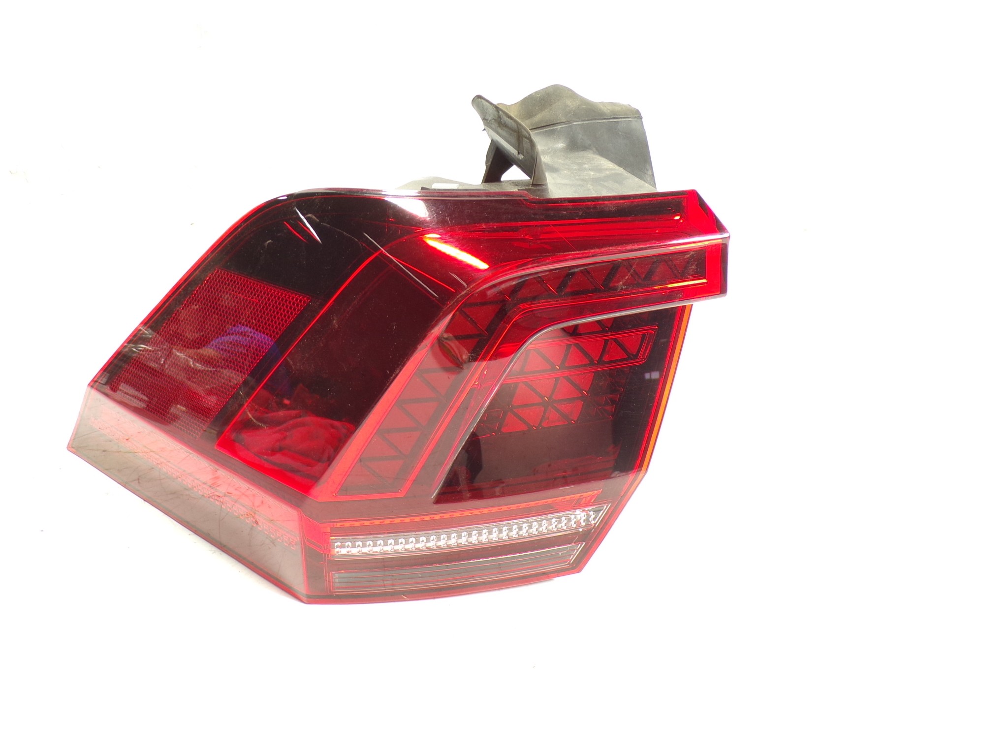 Left taillight VW TIGUAN (AD1, AX1) 2.0 TDI 10003102 | B-Parts