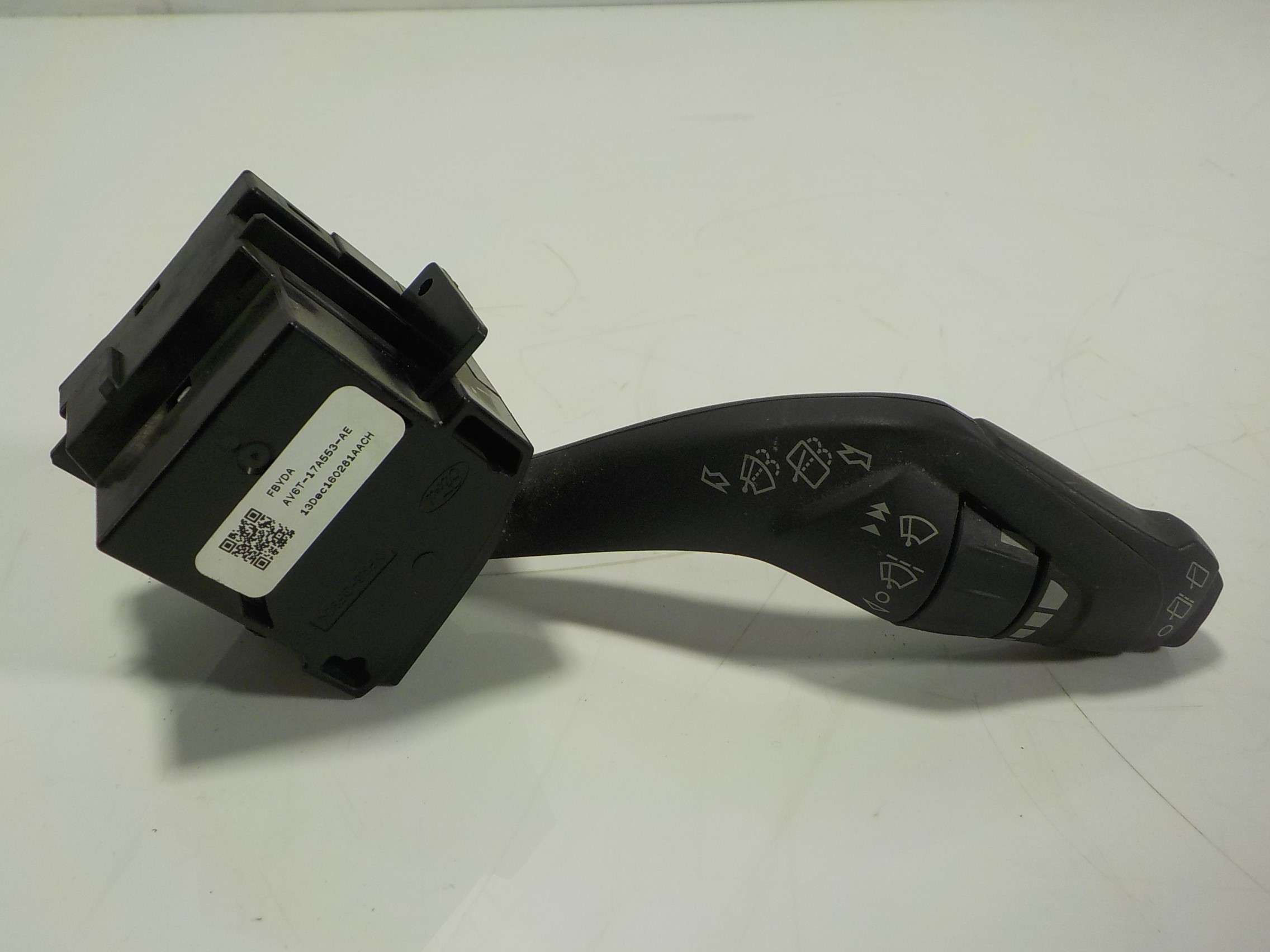 Switch FORD FOCUS III 1.0 EcoBoost 11131757 | B-Parts