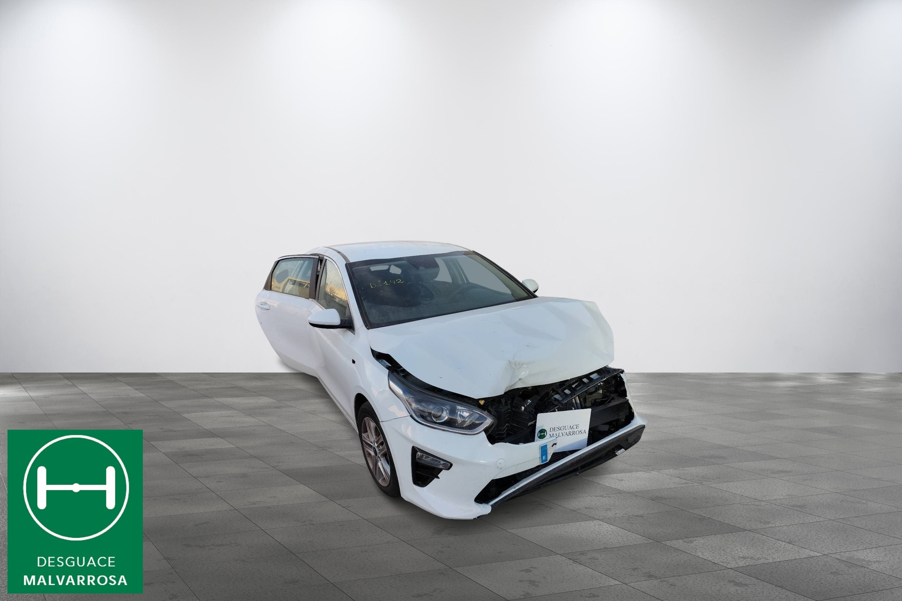 Rear parcel shelf KIA CEED (CD) 10089431 | B-Parts