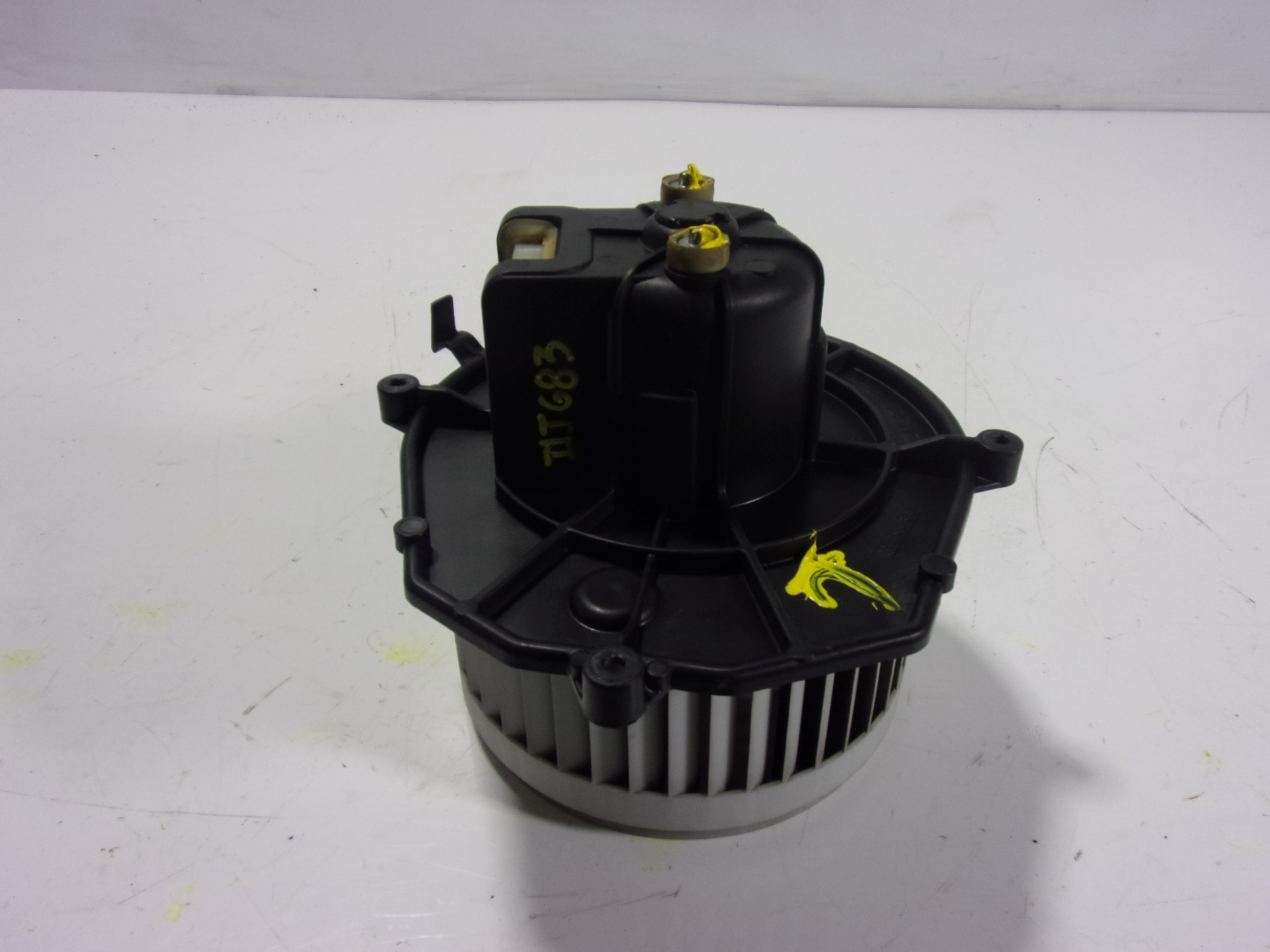 Heater blower motor PEUGEOT PARTNER Box Body/MPV 1.6 HDi 10934251 | B-Parts