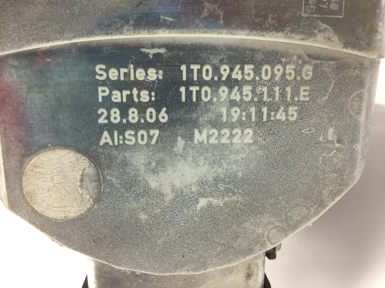 Left taillight VW TOURAN (1T1, 1T2) 2.0 TDI VW: 1T0945257 | B-Parts