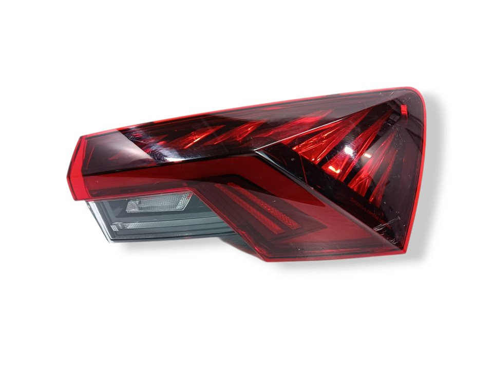 Farolim direito SKODA OCTAVIA IV (NX3, NN3, PV3) 31166094 | B-Parts