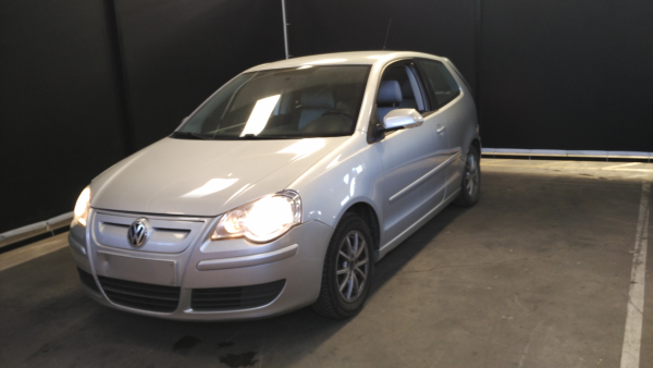 Water radiator VW POLO (9N_) 1.4 TDI 652711 | B-Parts