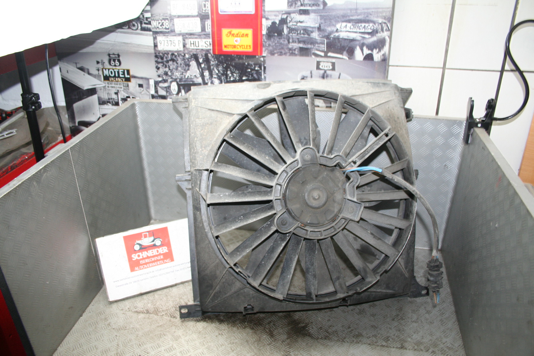 Radiator fan BMW 3 Coupe (E36) 316 i 4580611 | B-Parts