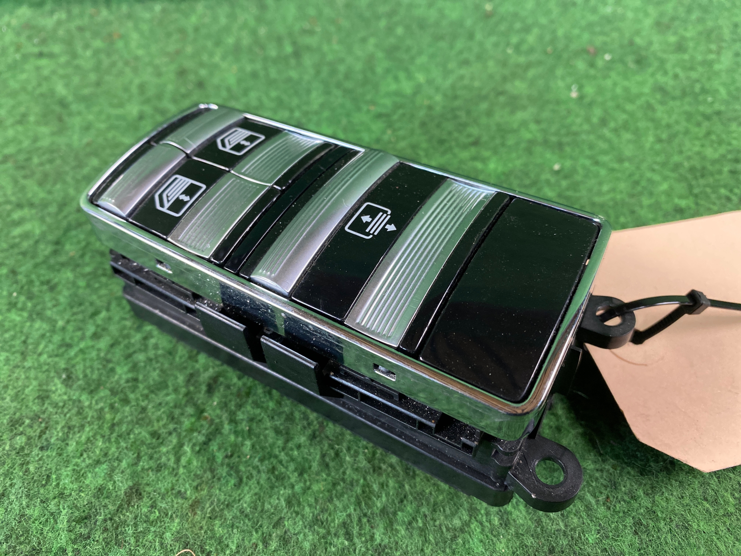 Right rear window switch MERCEDES-BENZ S-CLASS (W221, V221) S 500 (221. ...