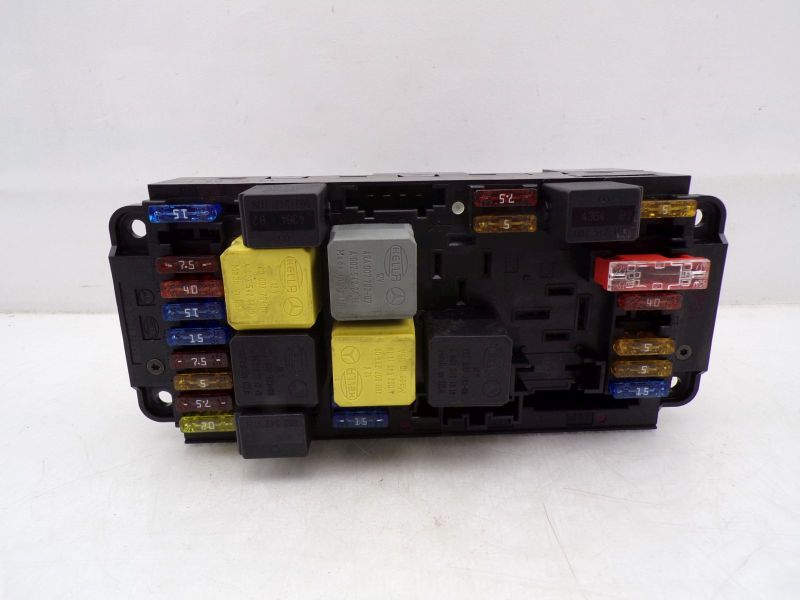 Fuse box MERCEDES-BENZ C-CLASS (W203) C 200 Kompressor (203.042 ...