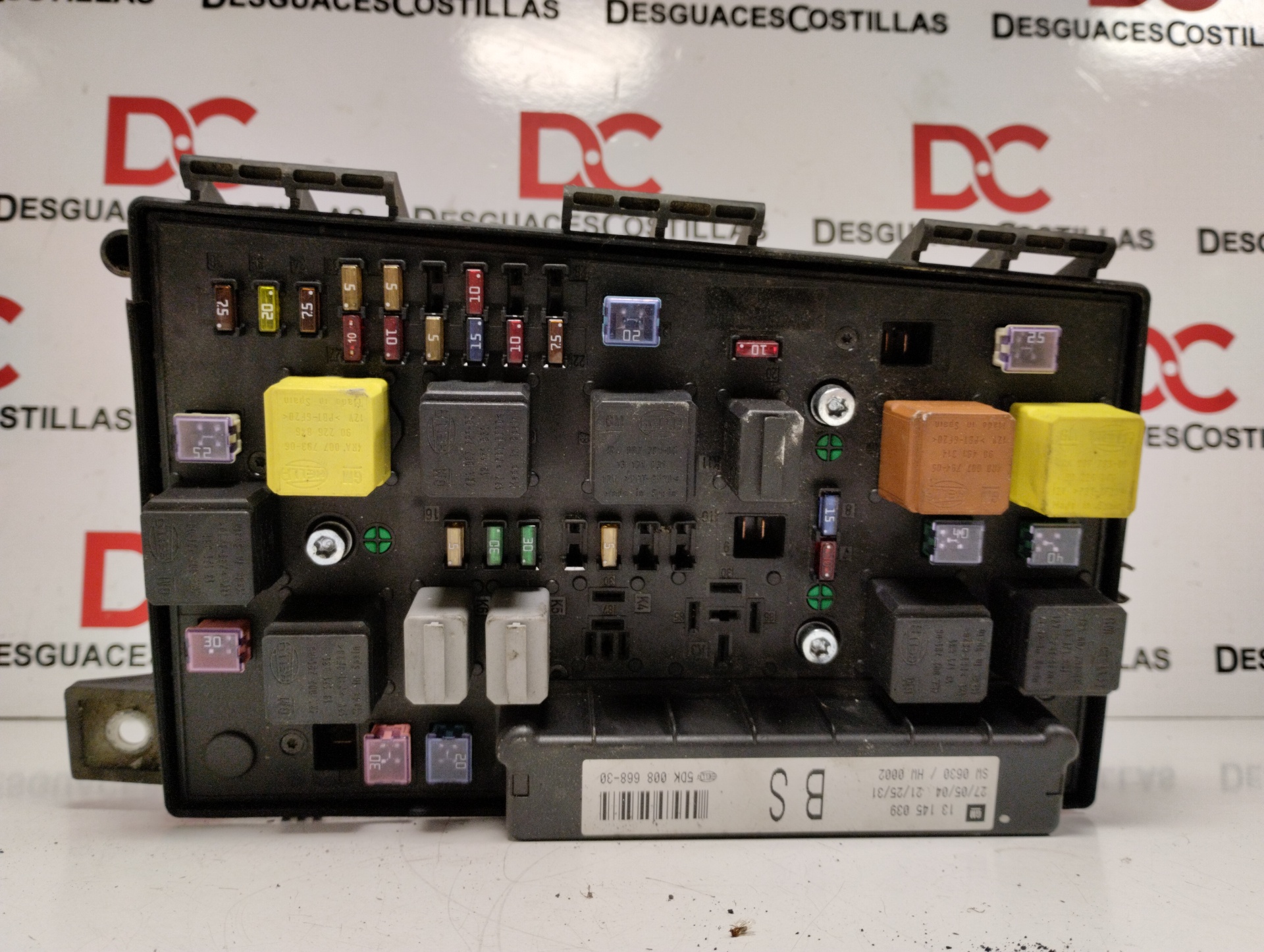Fuse box OPEL ASTRA H (A04) 1.7 CDTI (L48) 17416358 | B-Parts