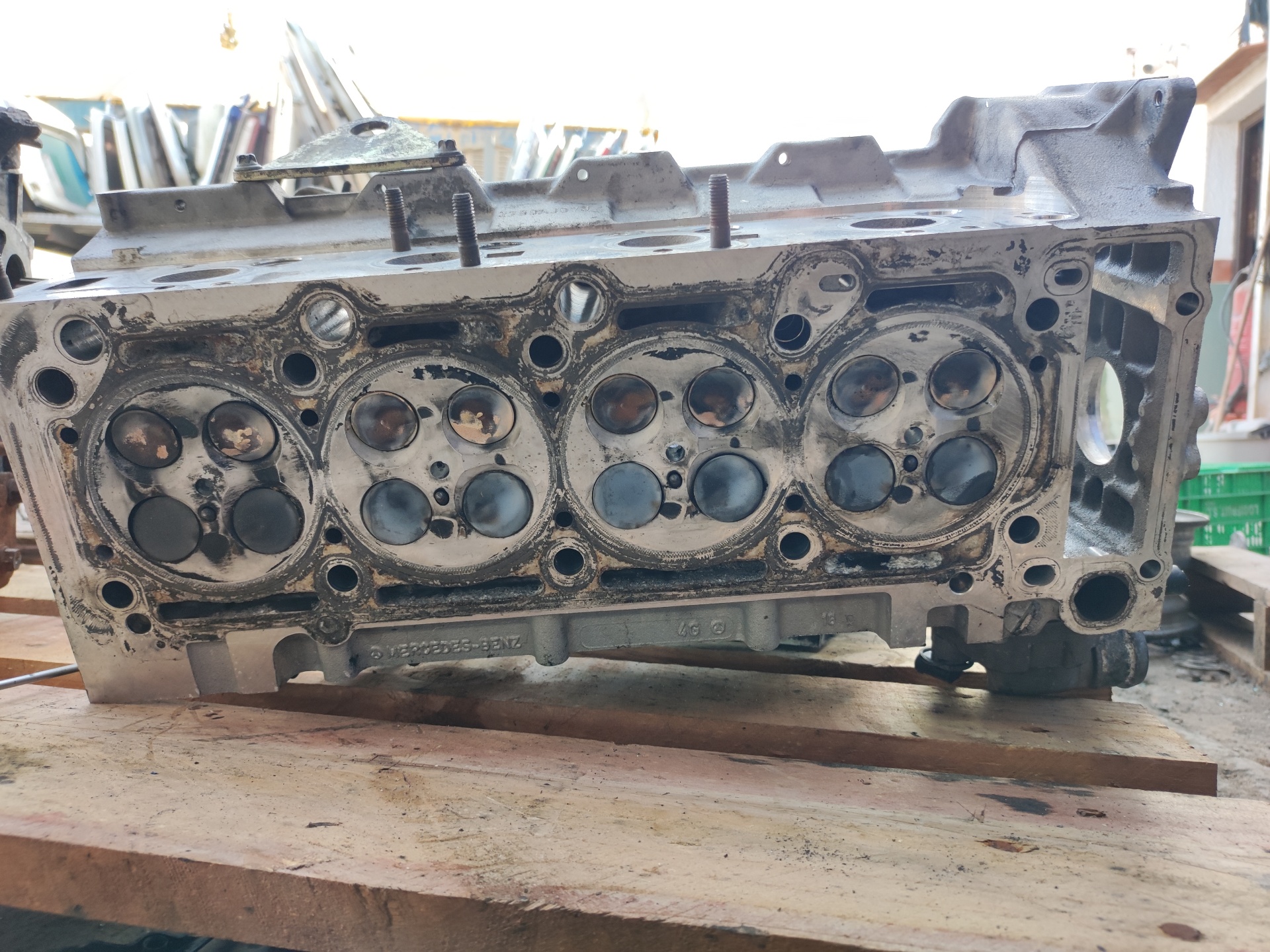 Cylinder head MERCEDES-BENZ SPRINTER 3-t Van (B906) 213 CDI (906.611 ...