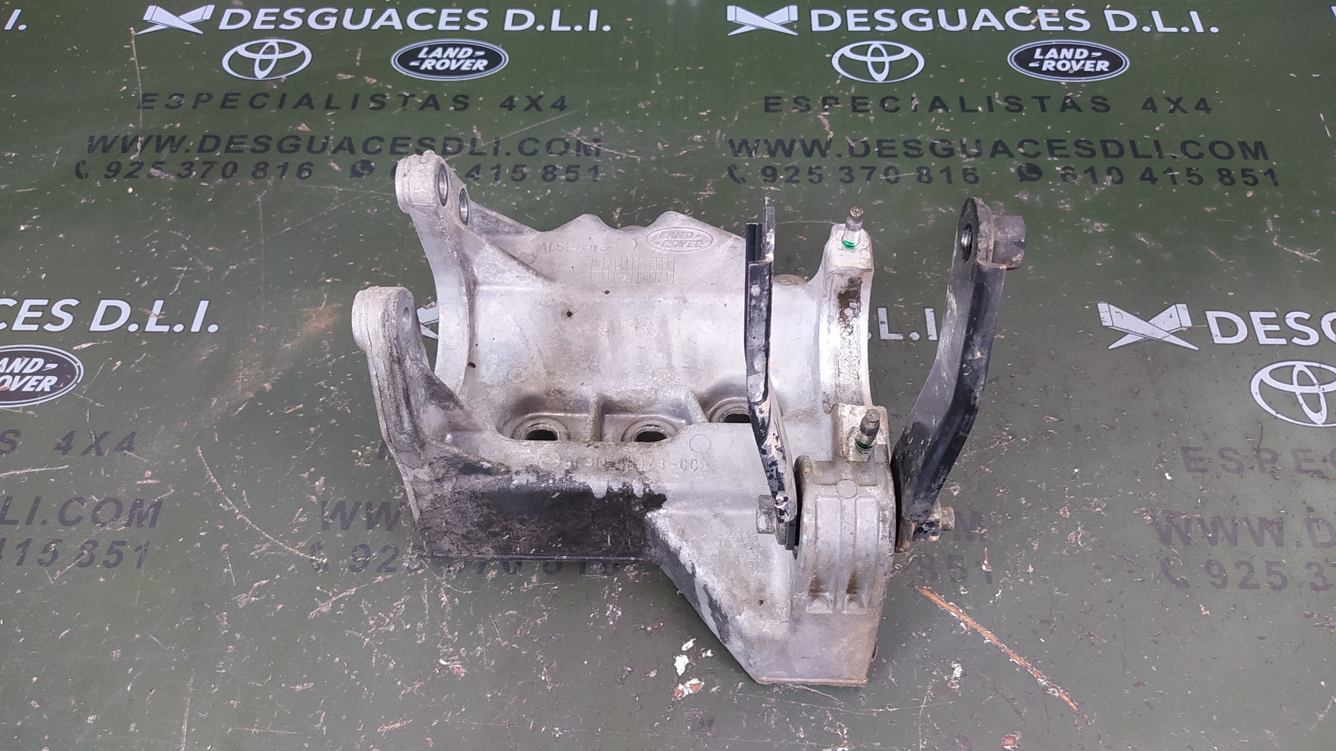 Engine mount LAND ROVER FREELANDER 2 (L359) 2.2 TD4 4x4 17854162 | B-Parts