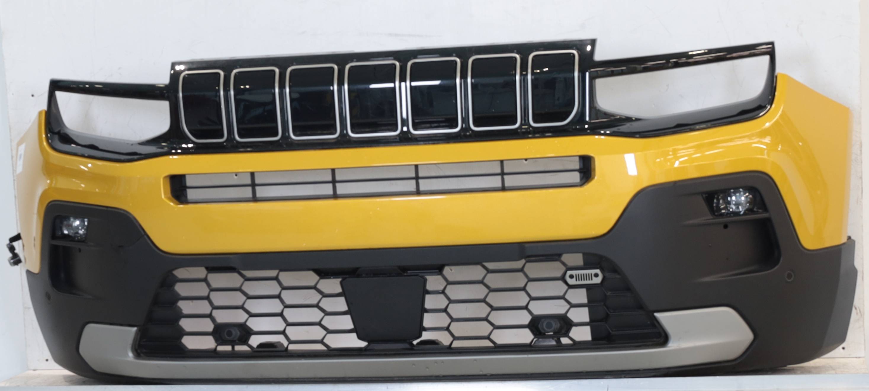 Pare-chocs avant JEEP AVENGER (J2) Electric 23505441 | B-Parts